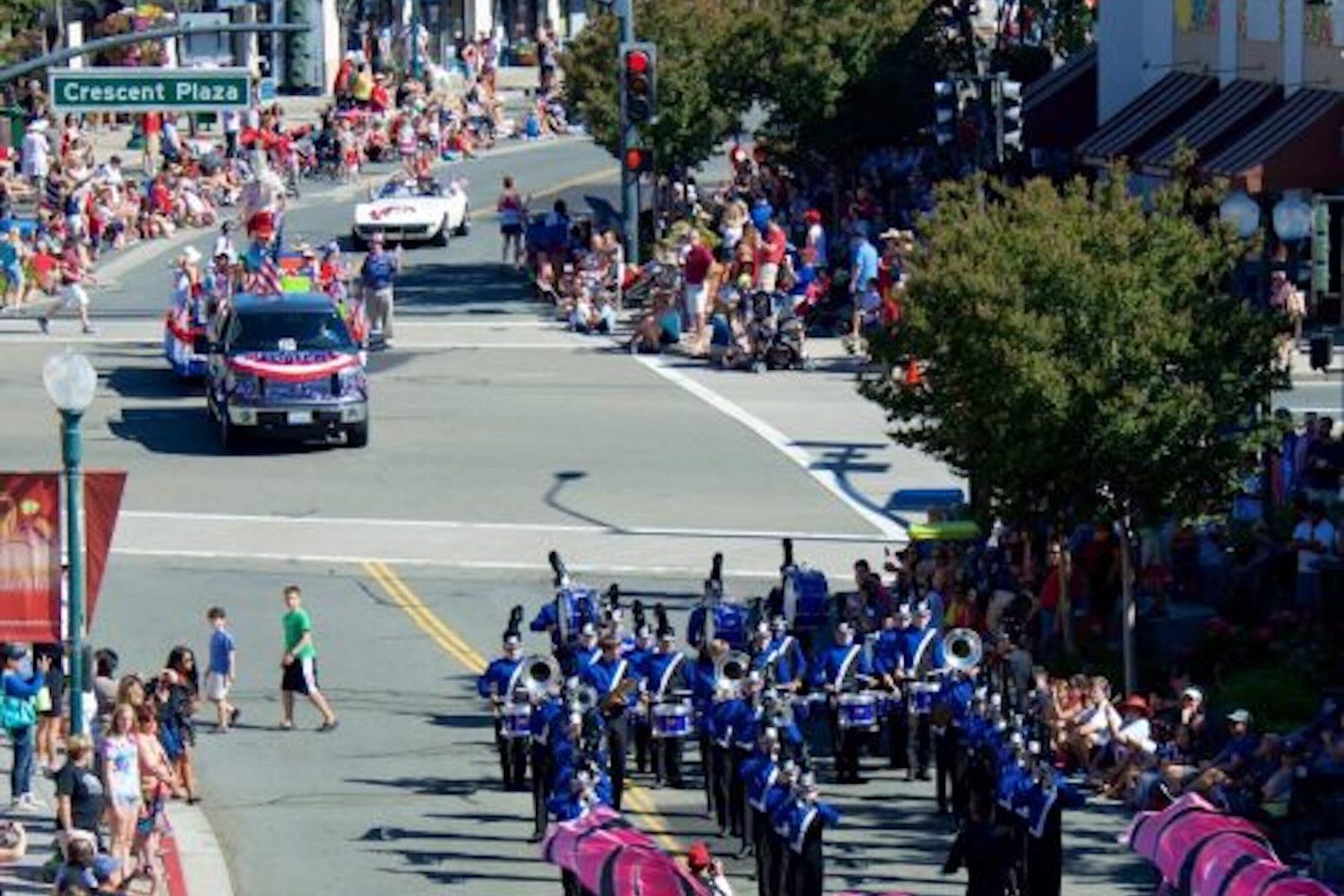 Fourth of July Parade in Pleasant Hill - CrawlSF