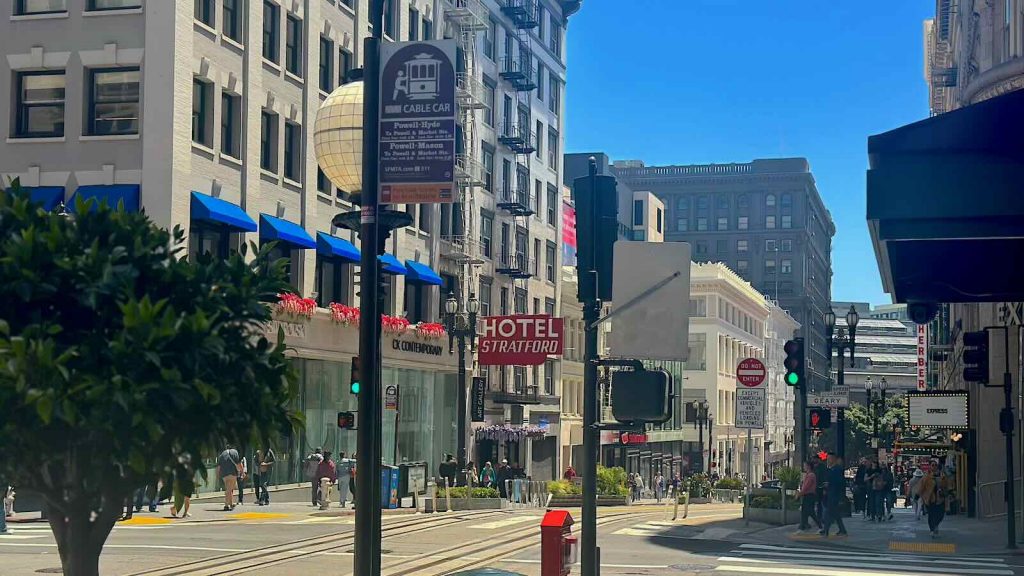 Union Square Attractions and Tours - CrawlSF